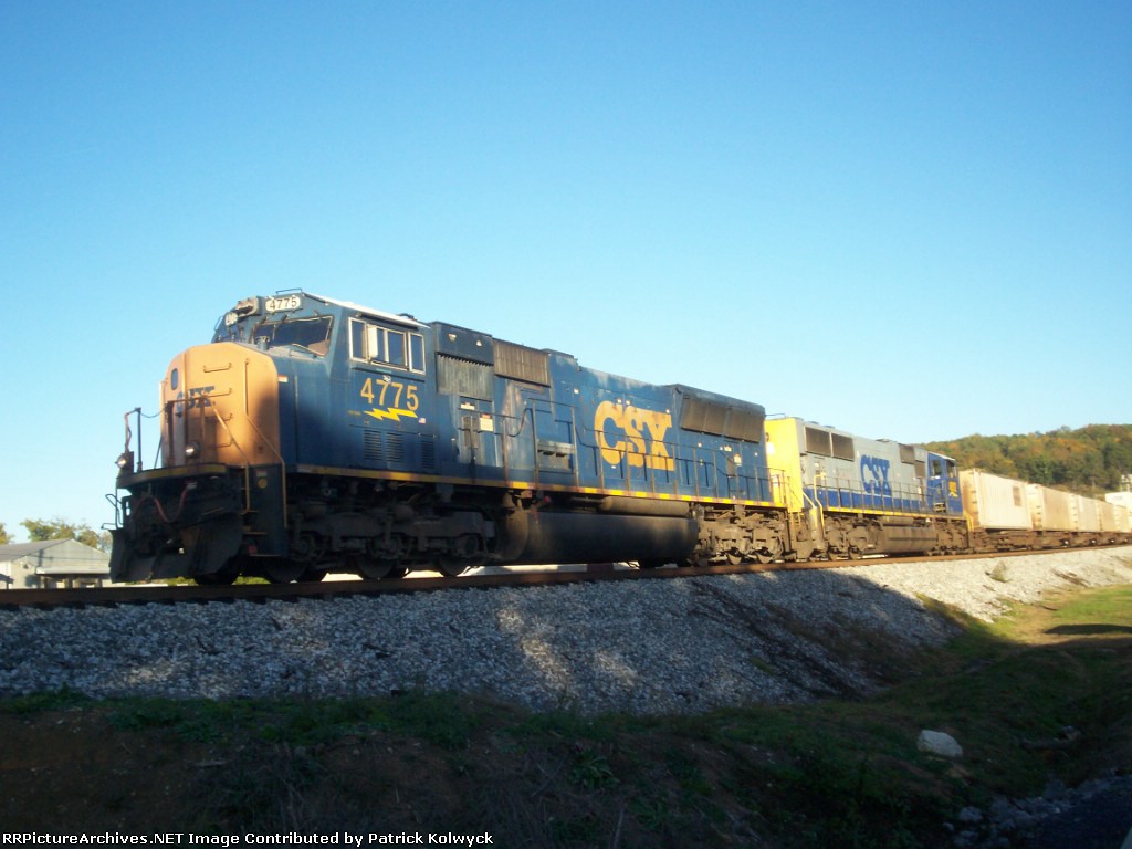 CSX 4775